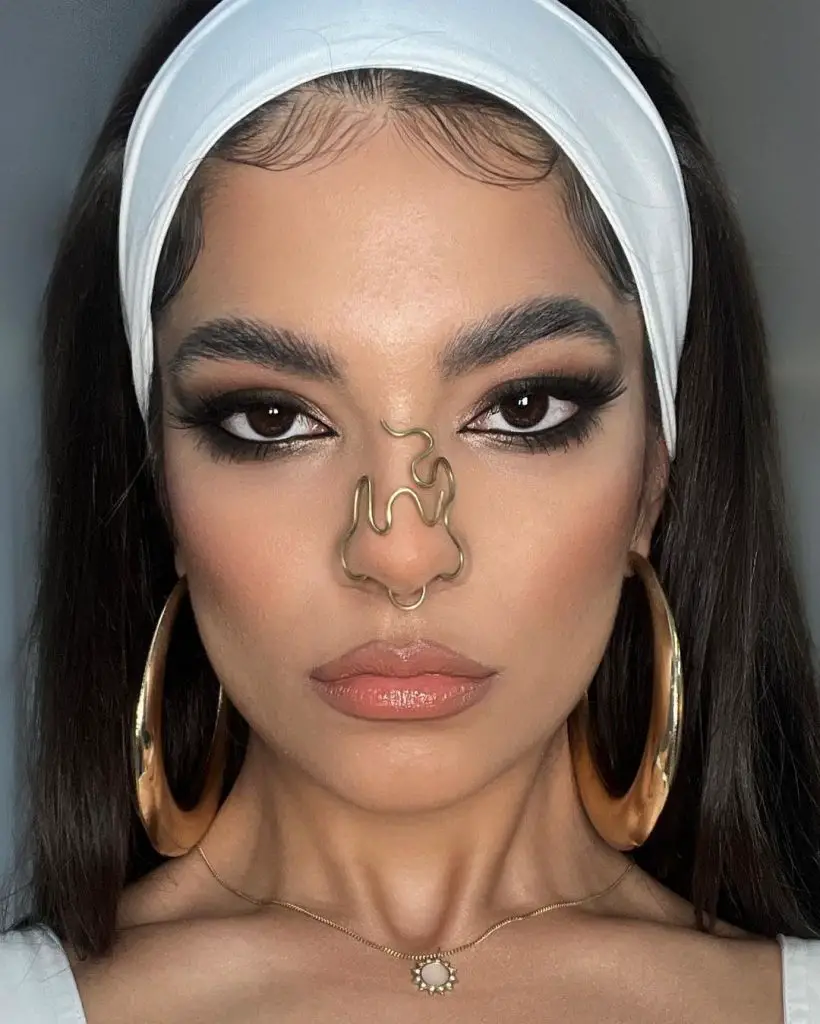 27 Shadowy Eyes Makeup Ideas: Bold Styles and Tutorials for Every Occasion