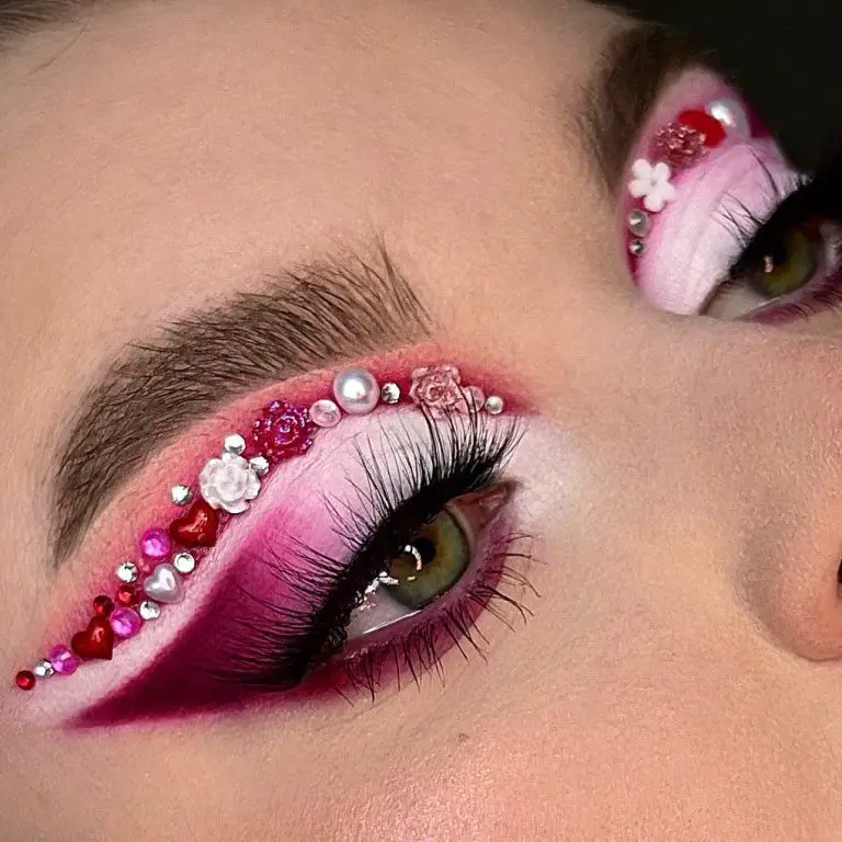 25 Fun Summer Makeup Ideas 2024: Colorful, Easy Looks & Inspiration