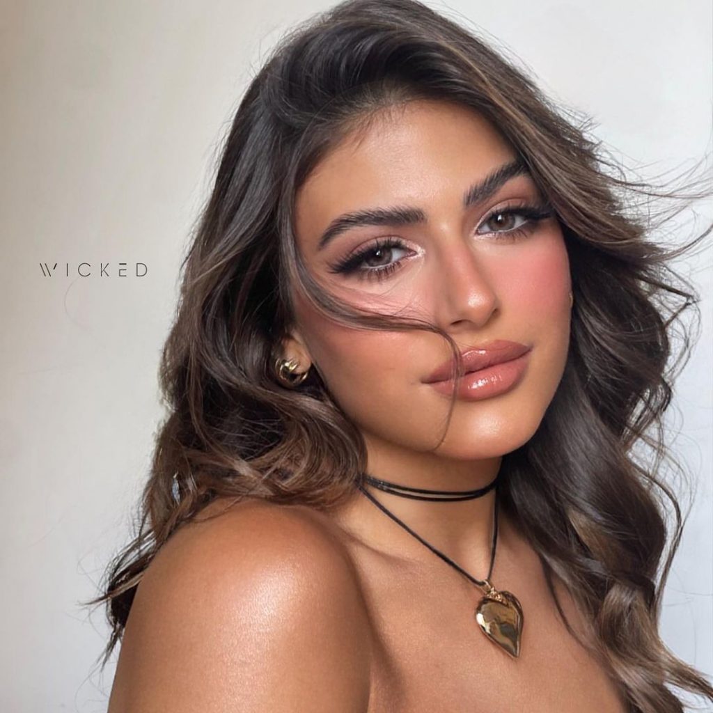 29 Elegant Summer Makeup Ideas 2024: Classy, Soft, and Natural Looks ...