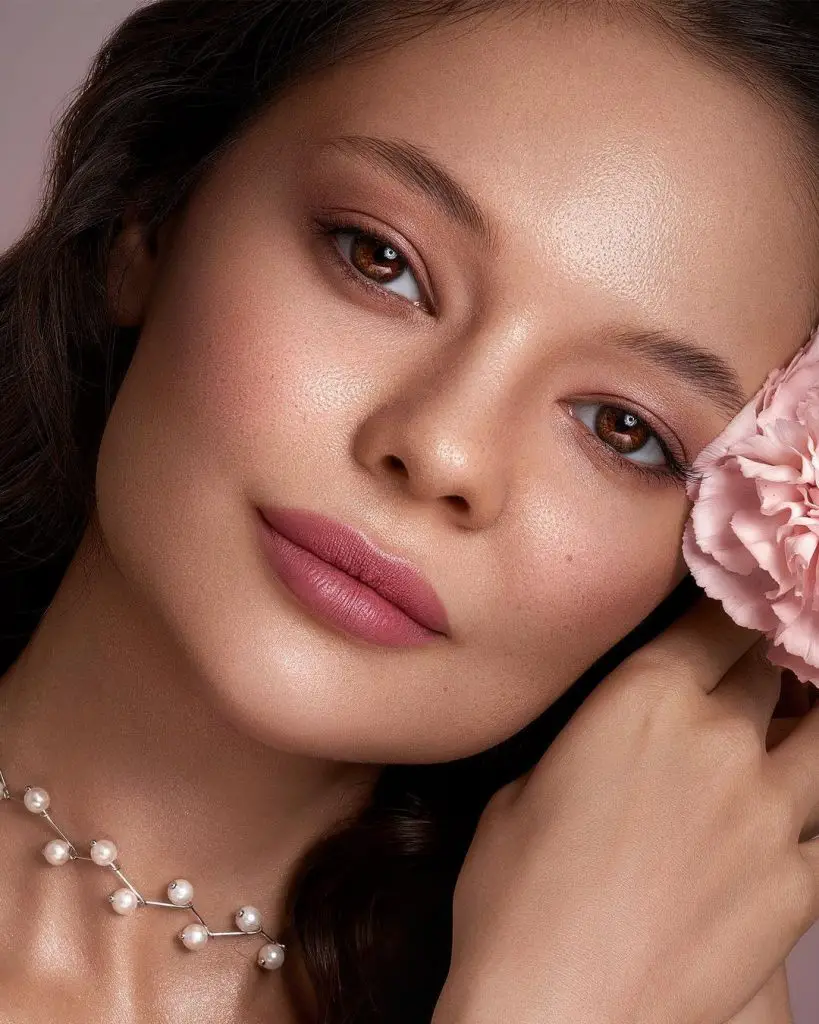 29 Classy Summer Makeup Ideas 2024: Red Lips, Soft Glow & Elegant Tutorials