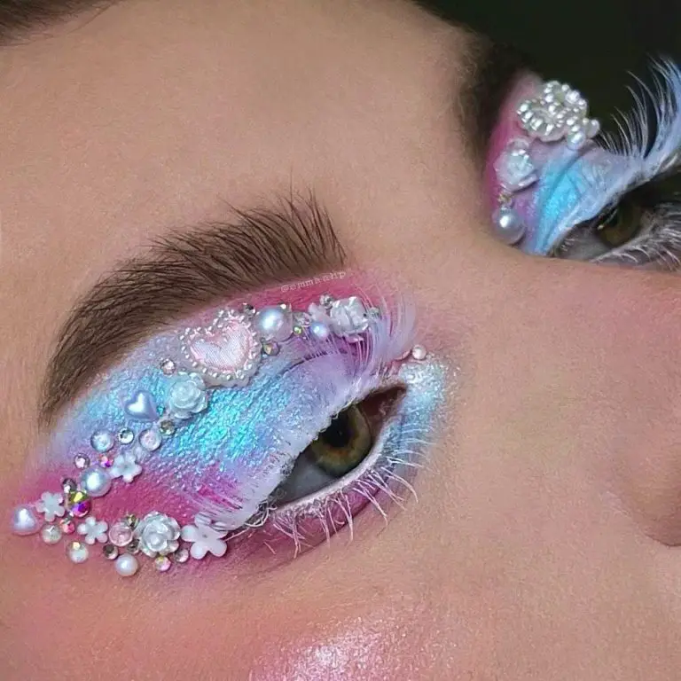 25 Fun Summer Makeup Ideas 2024: Colorful, Easy Looks & Inspiration