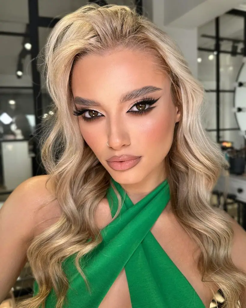 29 Hooded Eye Makeup Ideas: Easy Tutorials, Smokey Looks, and Soft Glam ...