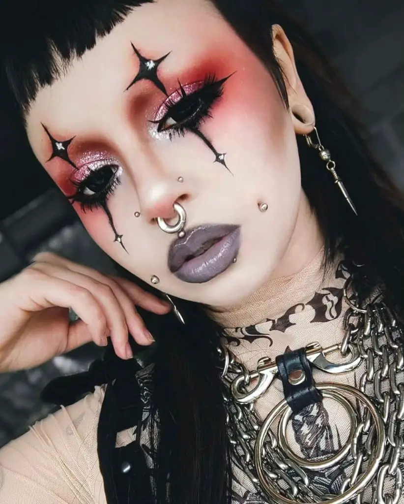 25 Goth Makeup Ideas: From Subtle to Glamorous Looks