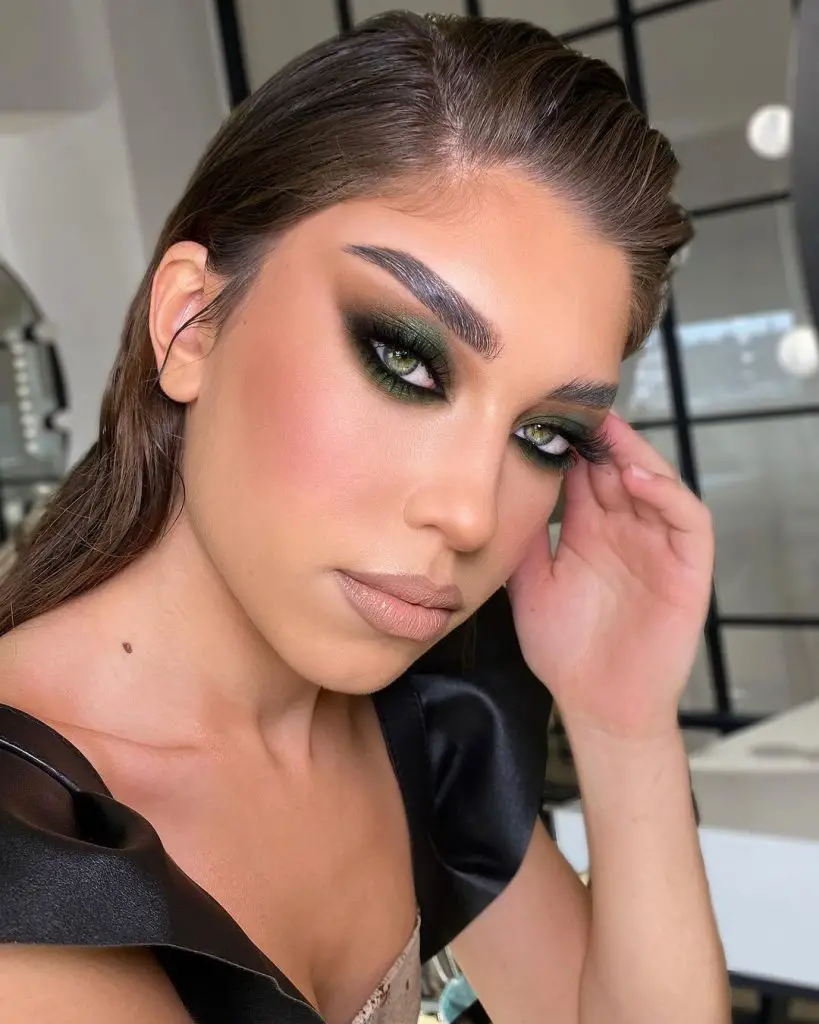 29 Hooded Eye Makeup Ideas: Easy Tutorials, Smokey Looks, and Soft Glam ...