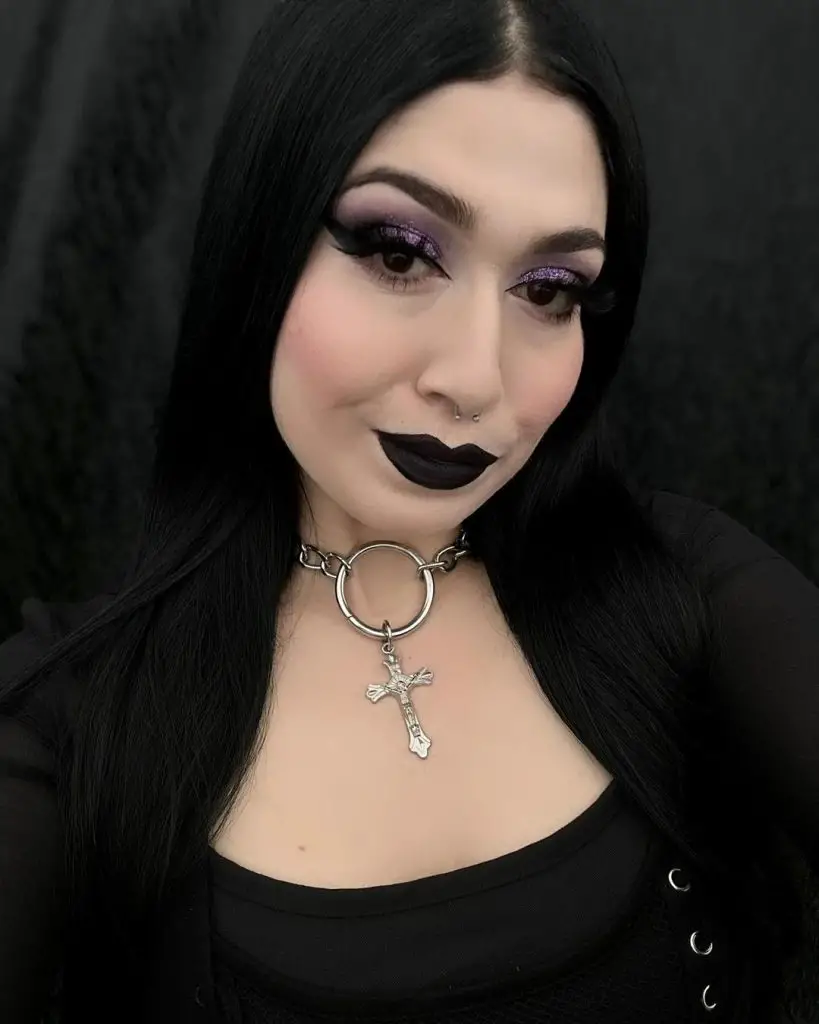 25 Goth Makeup Ideas: From Subtle to Glamorous Looks