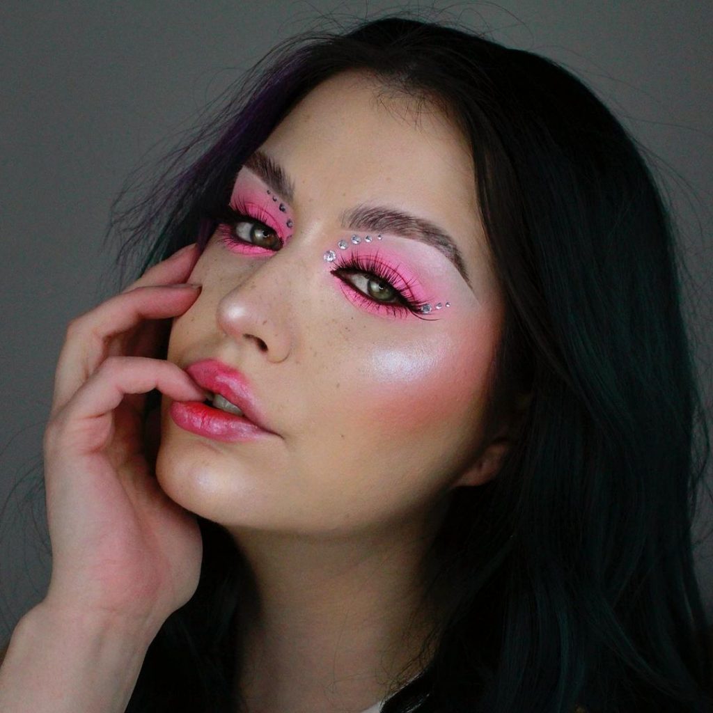 25 Makeup Ideas for Hazel Eyes: Stunning Looks for Every Occasion