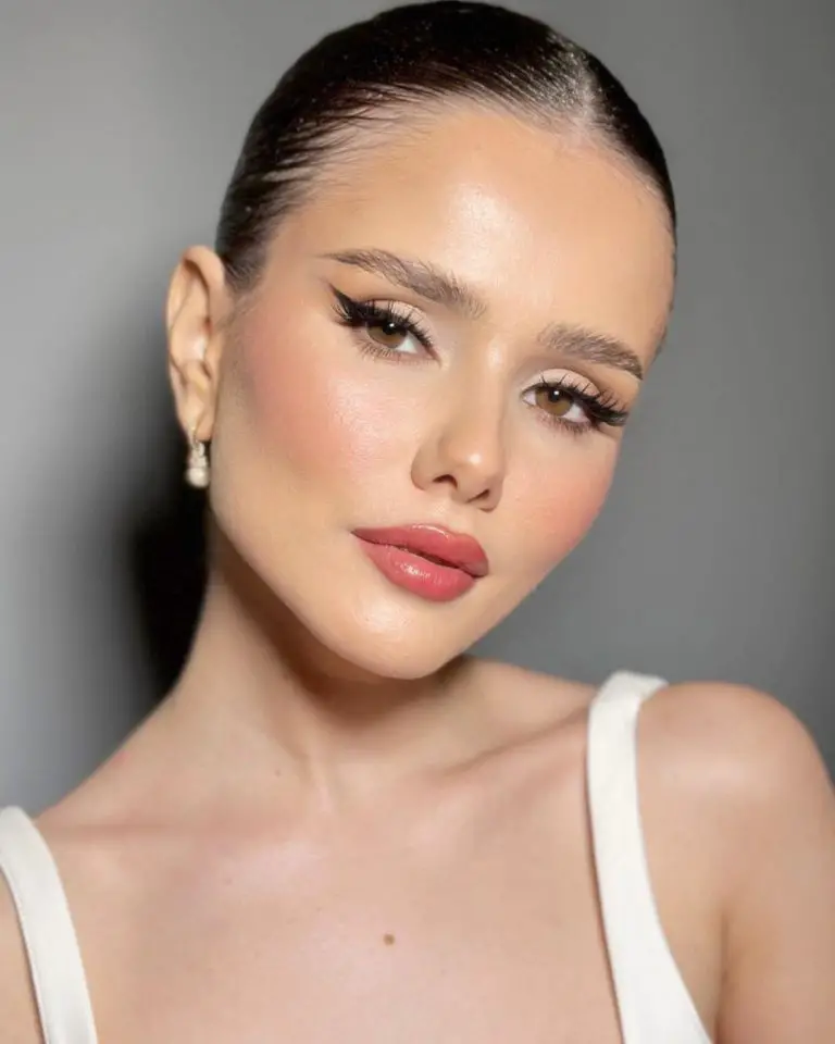 29 Classy Summer Makeup Ideas 2024: Red Lips, Soft Glow & Elegant Tutorials