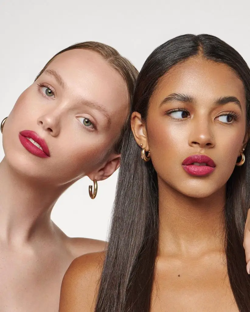 25 Hot Pink Lipstick Ideas: Bold Shades and Makeup Looks for Every Occasion