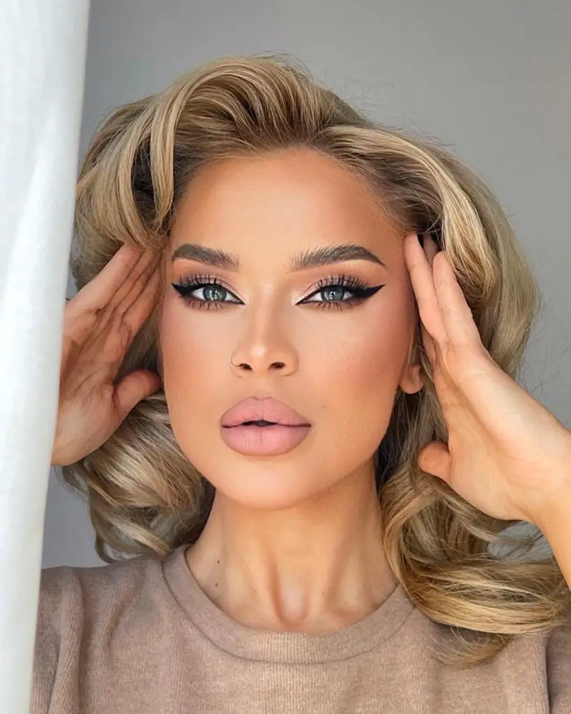 25 Summer Work Makeup Ideas 2024: Professional and Natural Looks for Every Day