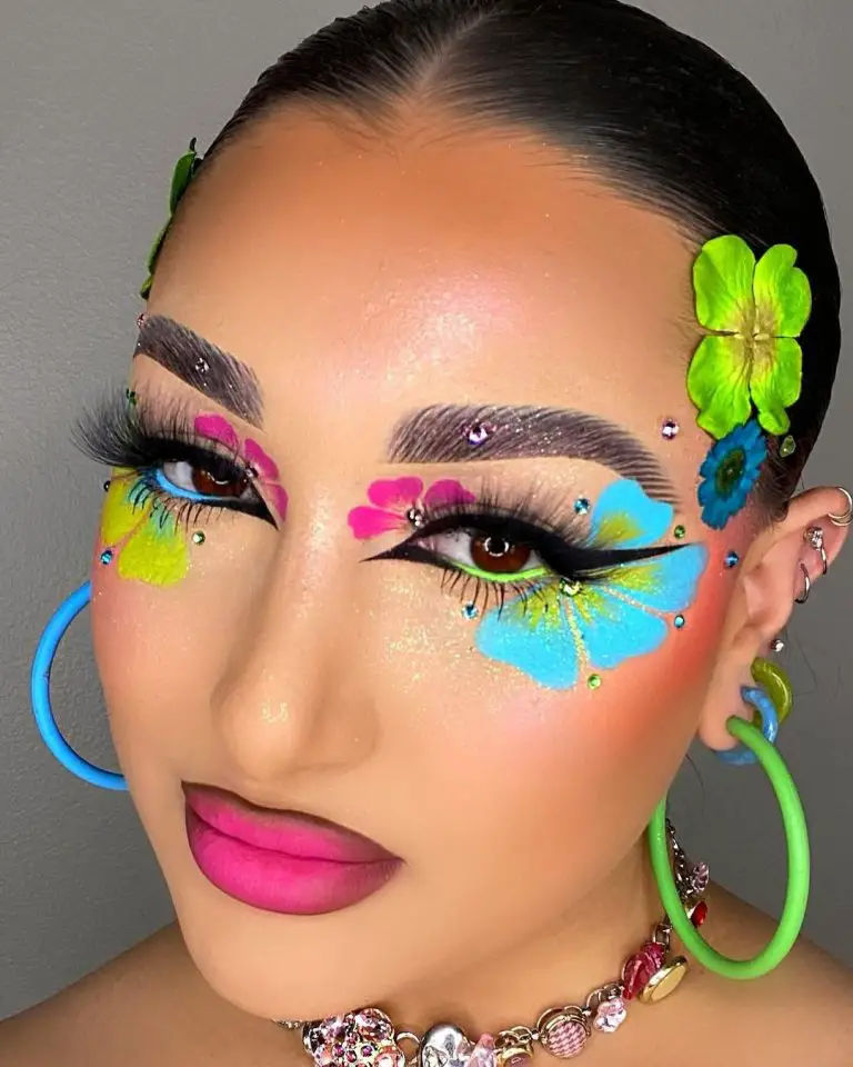 25 Fun Summer Makeup Ideas 2024: Colorful, Easy Looks & Inspiration