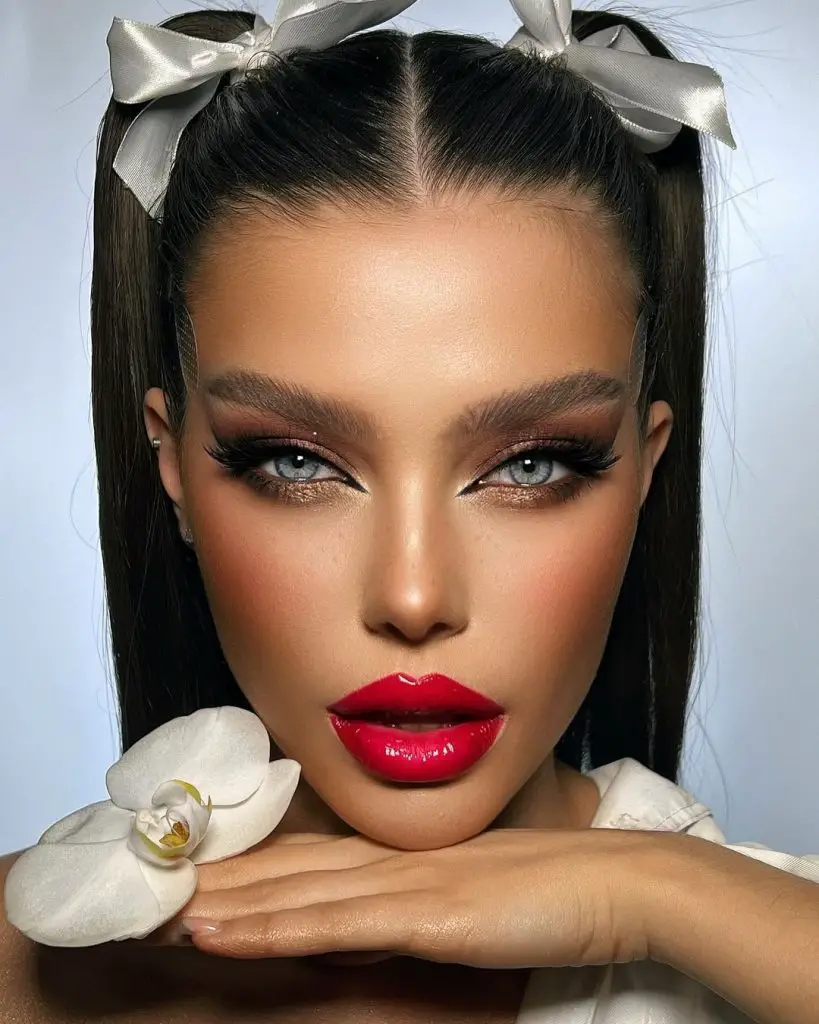 25 Hot Pink Lipstick Ideas: Bold Shades and Makeup Looks for Every Occasion