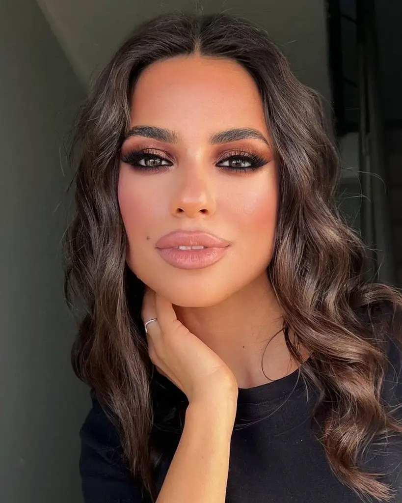 29 Summer Lipstick Ideas: Explore Soft, Bright, and Cool Shades for a ...