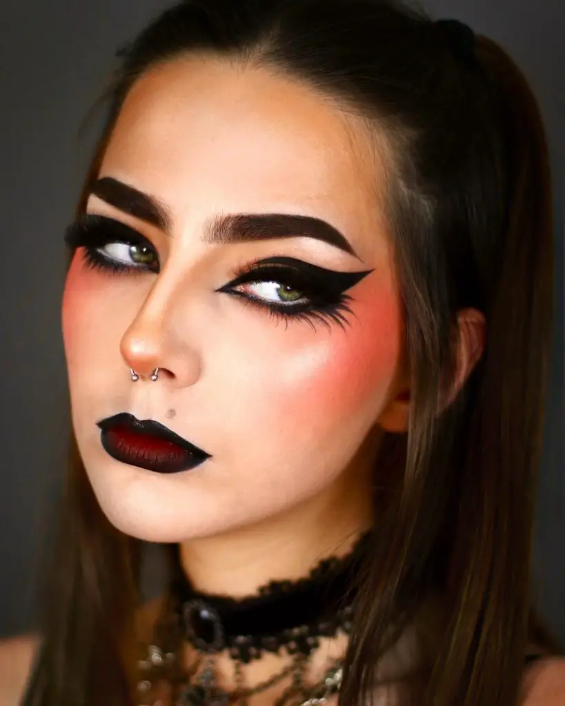 25 Goth Makeup Ideas: From Subtle to Glamorous Looks