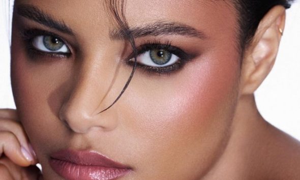 25 Ghost Makeup Ideas: Easy, Pretty, and Spooky Looks for Halloween