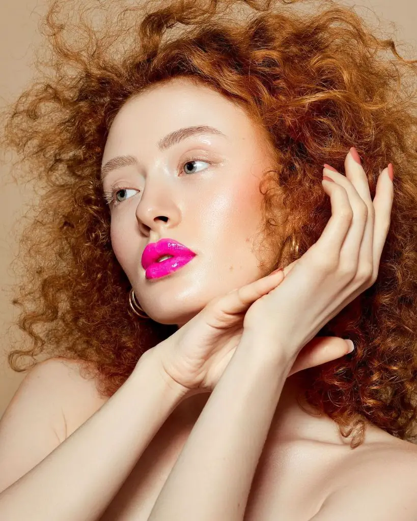 25 Hot Pink Lipstick Ideas: Bold Shades and Makeup Looks for Every Occasion