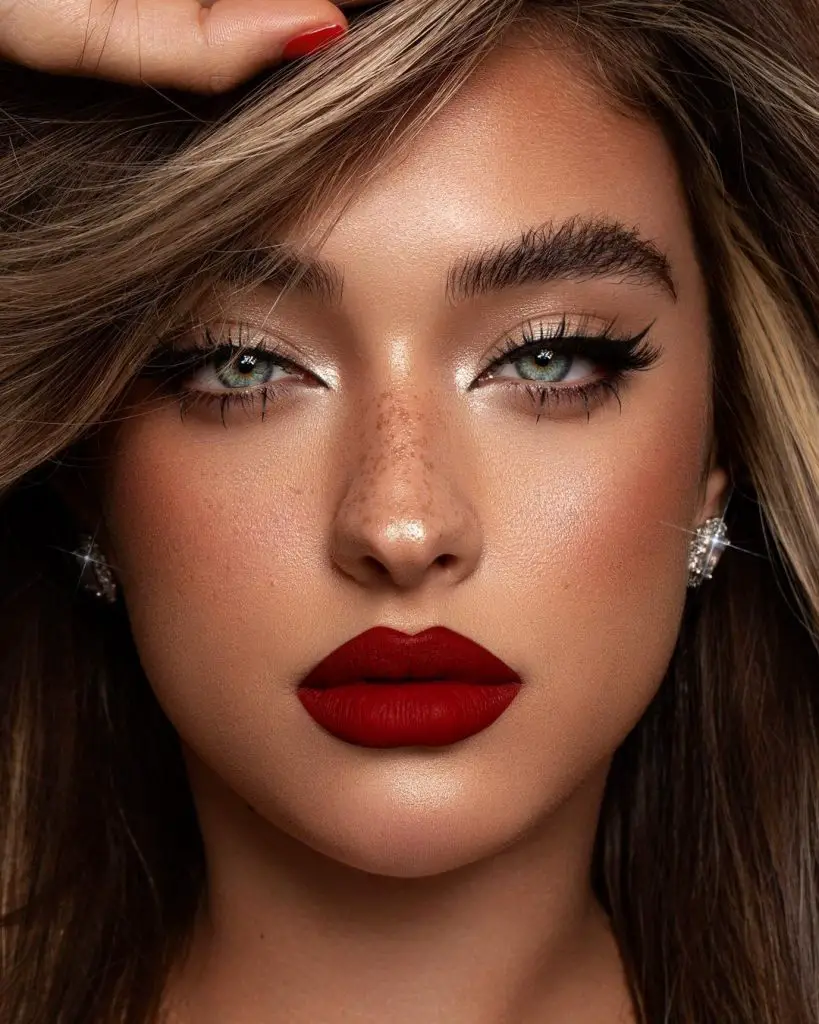 25 Summer Work Makeup Ideas 2024: Professional and Natural Looks for ...