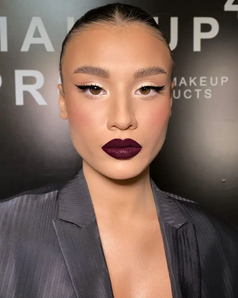 25 Summer Work Makeup Ideas 2024: Professional and Natural Looks for Every Day