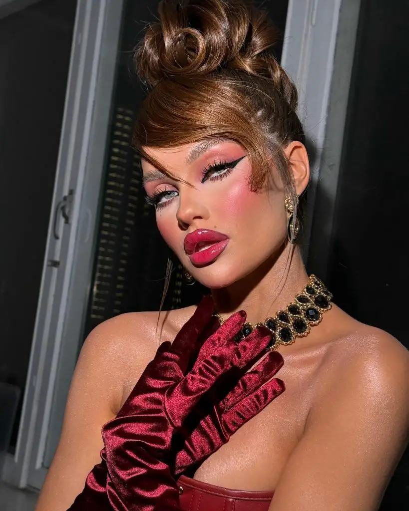 25 Hot Pink Lipstick Ideas Bold Shades And Makeup Looks For Every Occasion