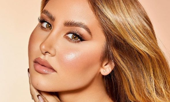 25 Ghost Makeup Ideas: Easy, Pretty, and Spooky Looks for Halloween