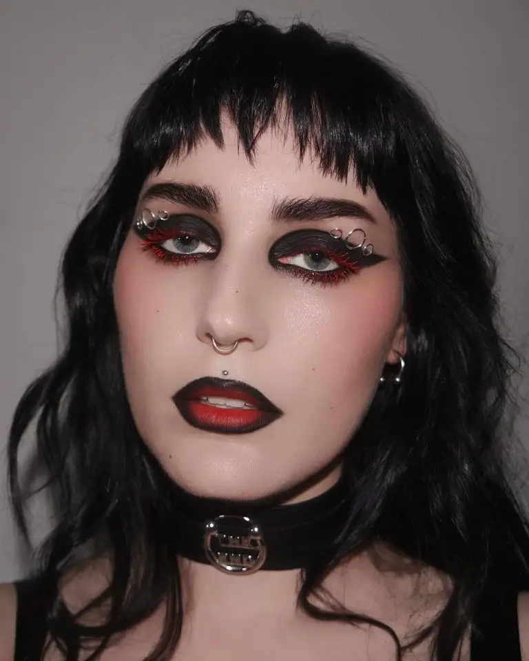 25 Goth Makeup Ideas: From Subtle to Glamorous Looks