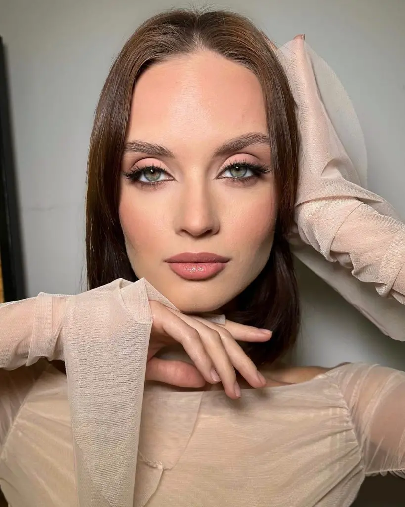 29 Summer Beach Makeup Ideas 2024: Natural, Sun-kissed Looks for Your ...