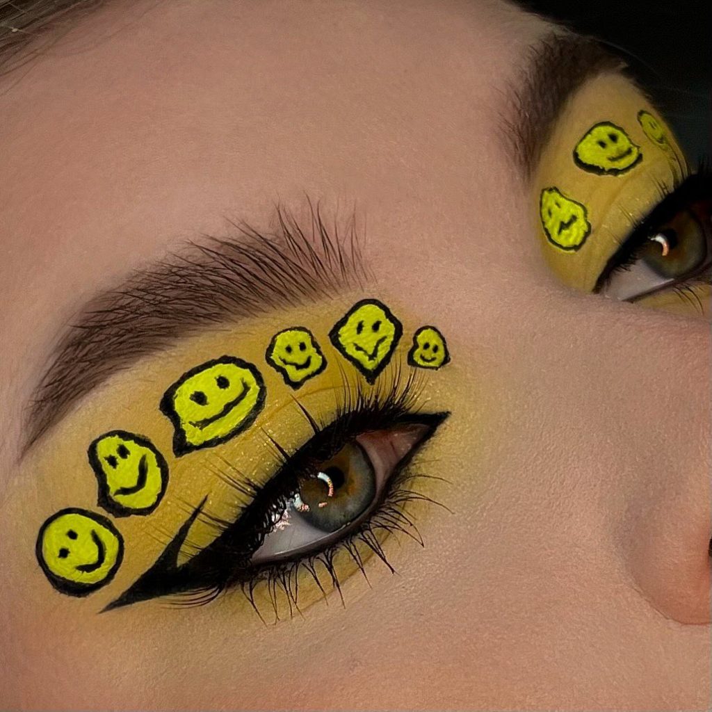 25 Fun Summer Makeup Ideas 2024: Colorful, Easy Looks & Inspiration