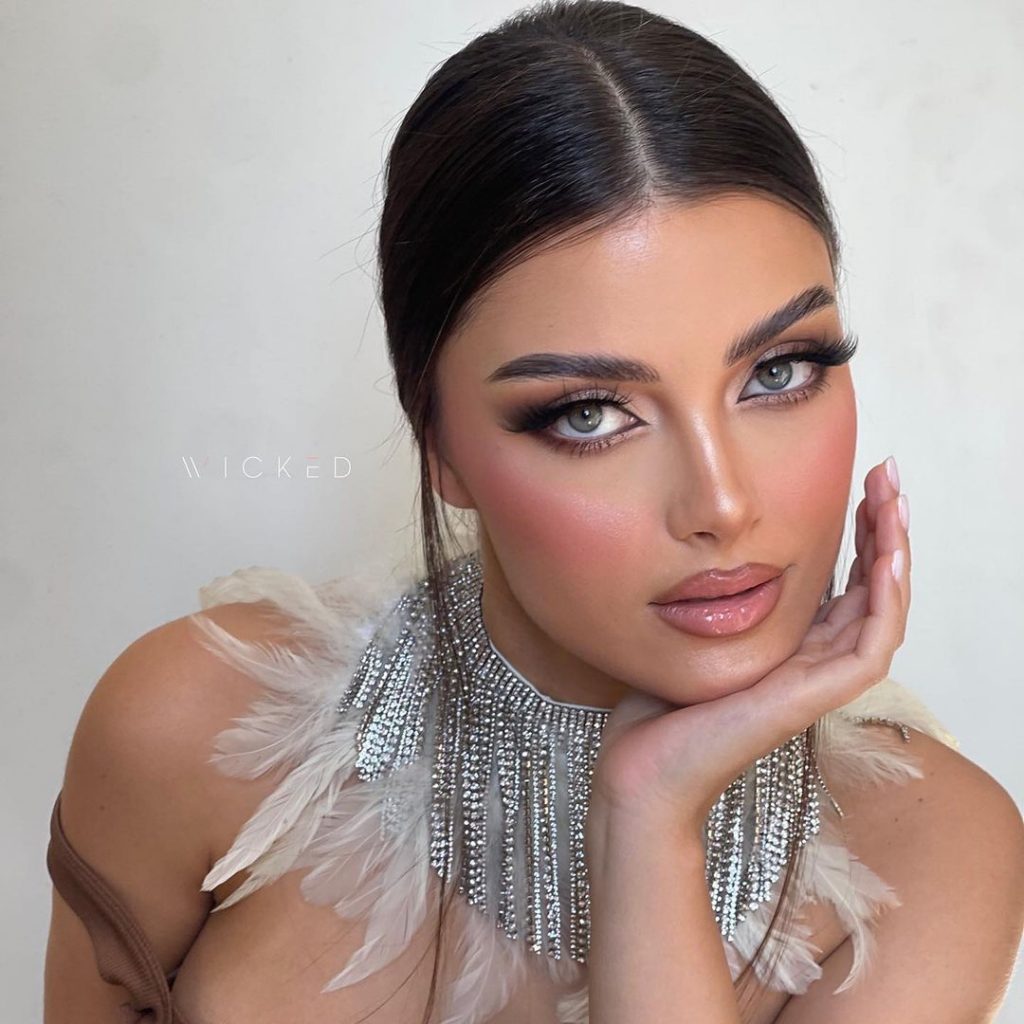 29 Elegant Summer Makeup Ideas 2024: Classy, Soft, and Natural Looks ...