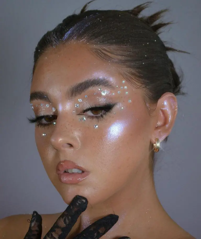 27 Euphoria Makeup Looks: Inspired by Maddie, Jules, Rue, and Cassie ...