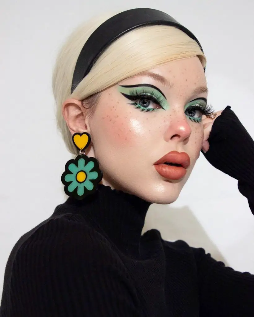 70s Eye Makeup: 27 Groovy Ideas - Disco, Hippie, and Glam Looks with ...