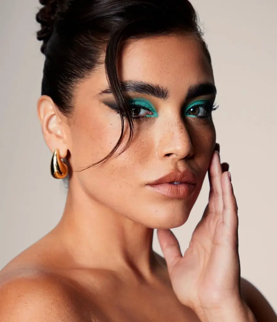 Simple Eye Makeup: 29 Easy and Stunning Ideas for Every Occasion
