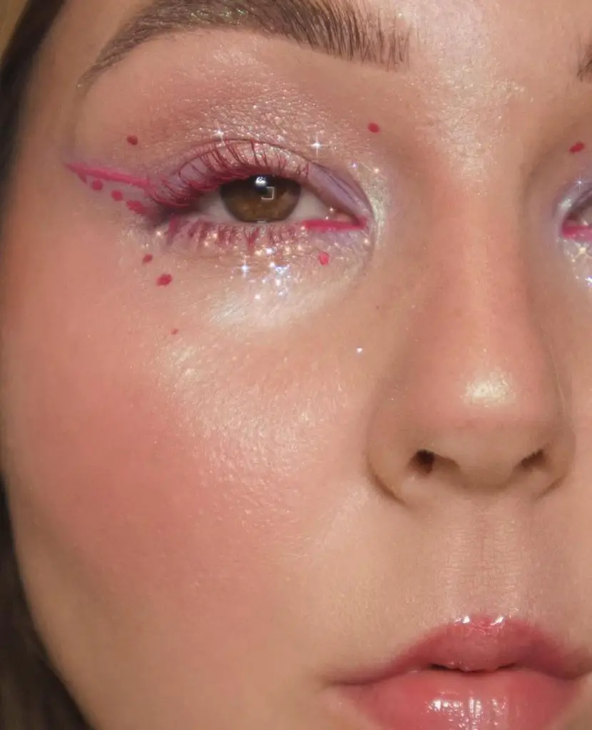 Siren Eye Makeup: 25 Captivating Ideas for Dark, Smokey, and Everyday Looks