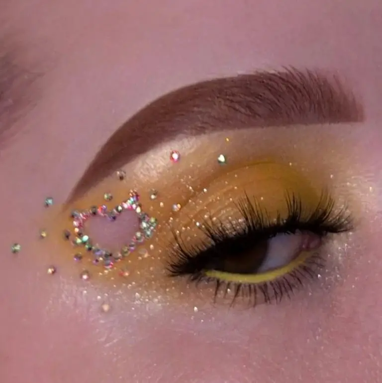 29 Cute Makeup Looks: Natural, Colorful, and Easy Ideas for Every Occasion
