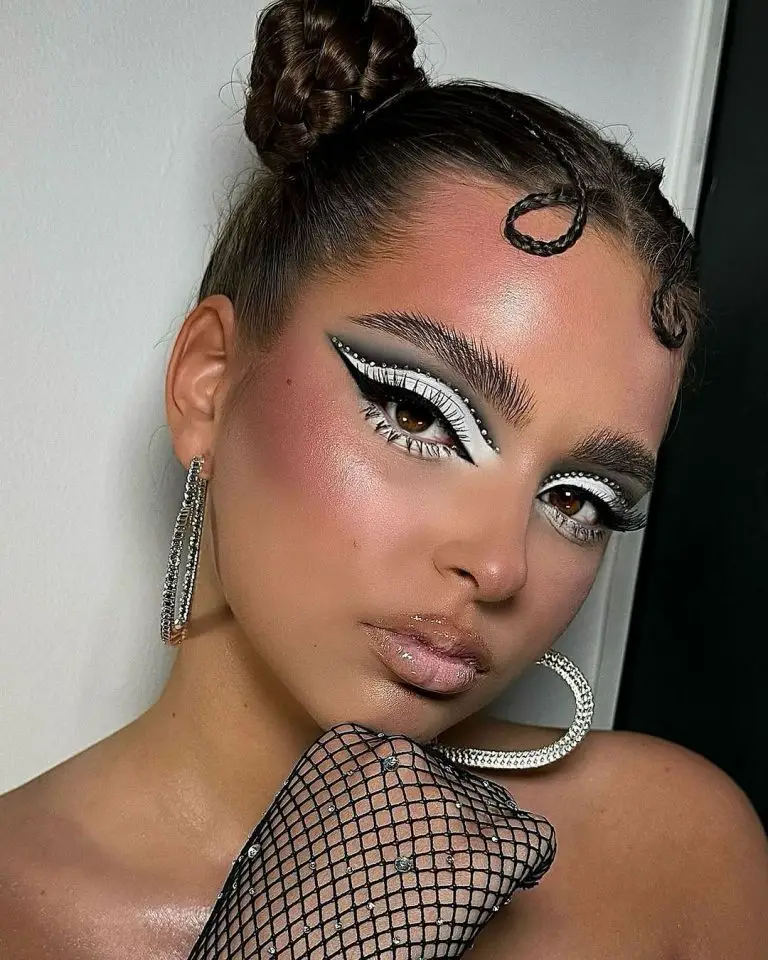 Birthday Makeup: 27 Glamorous and Fun Ideas for Every Celebration