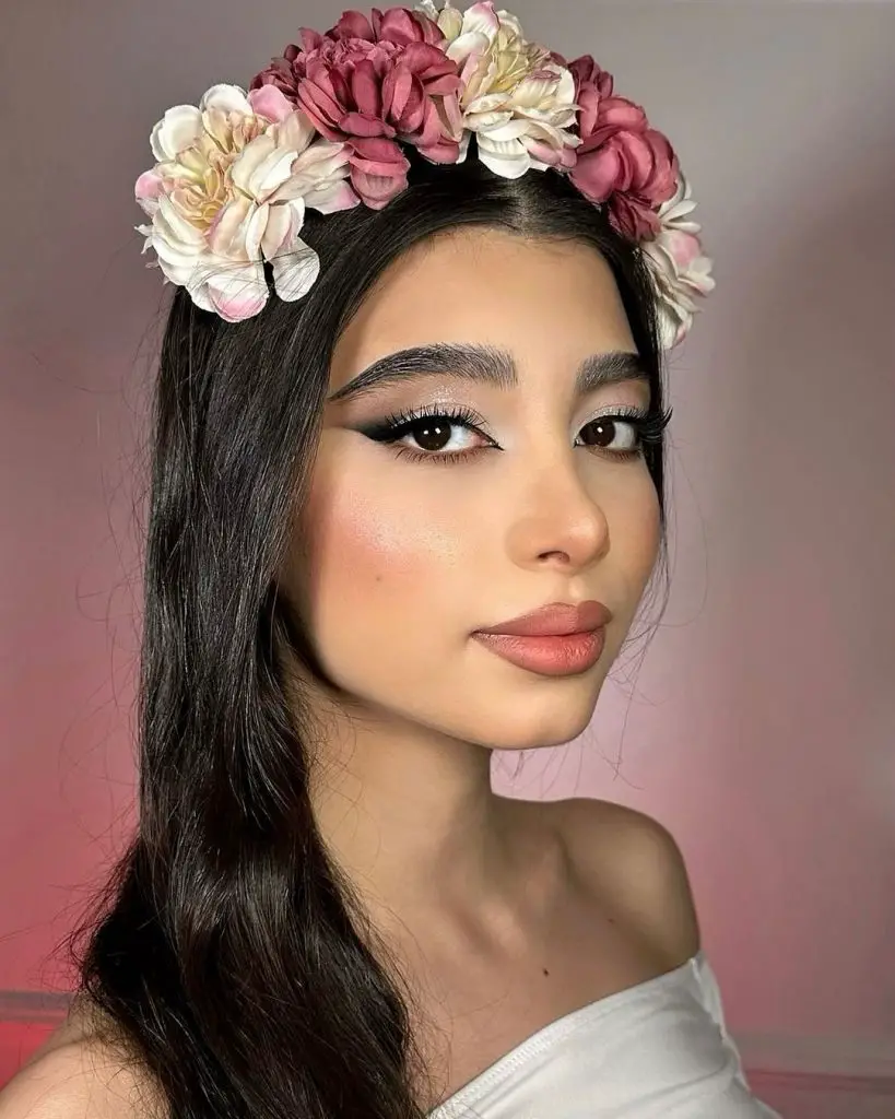 Birthday Makeup: 27 Glamorous and Fun Ideas for Every Celebration