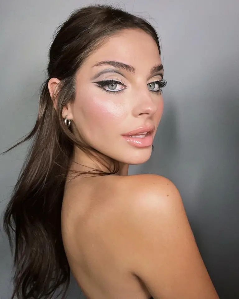 25 Ideas for 60s Eye Makeup: Retro Tutorials and Modern Twists