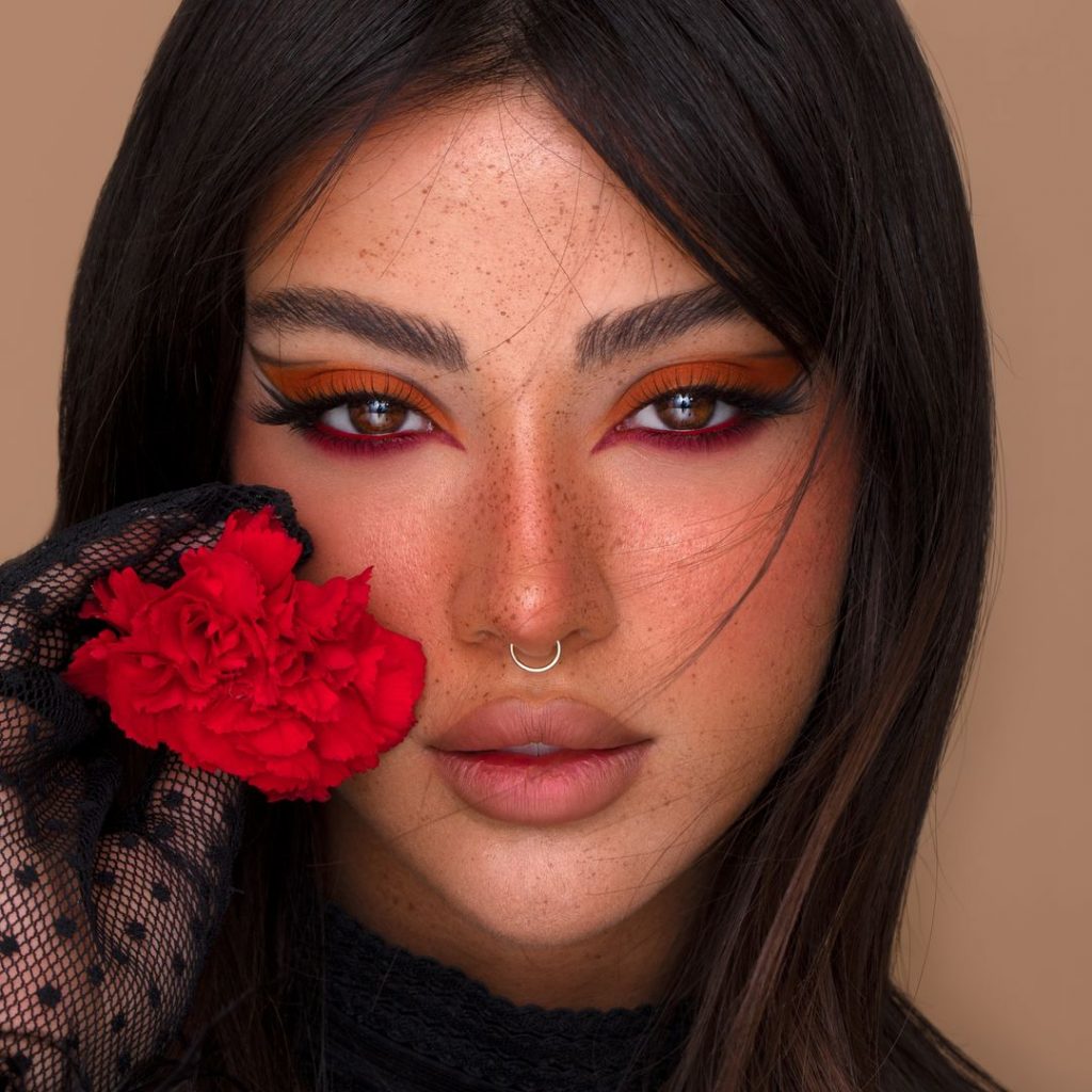 Dramatic Eye Makeup: 27 Ideas and Step-by-Step Tutorials for Stunning Looks