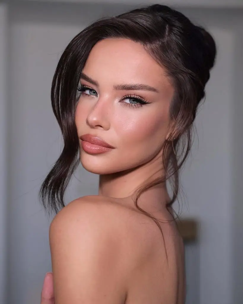 Fox Eye Makeup: 27 Stunning Ideas for Every Style and OccasionDiscover ...