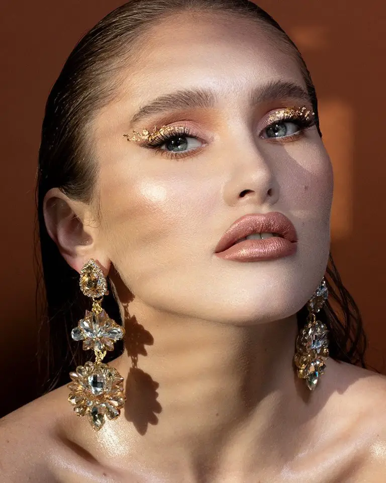 31 Stunning Gold Eye Makeup Looks - Perfect for Weddings, Prom, and ...