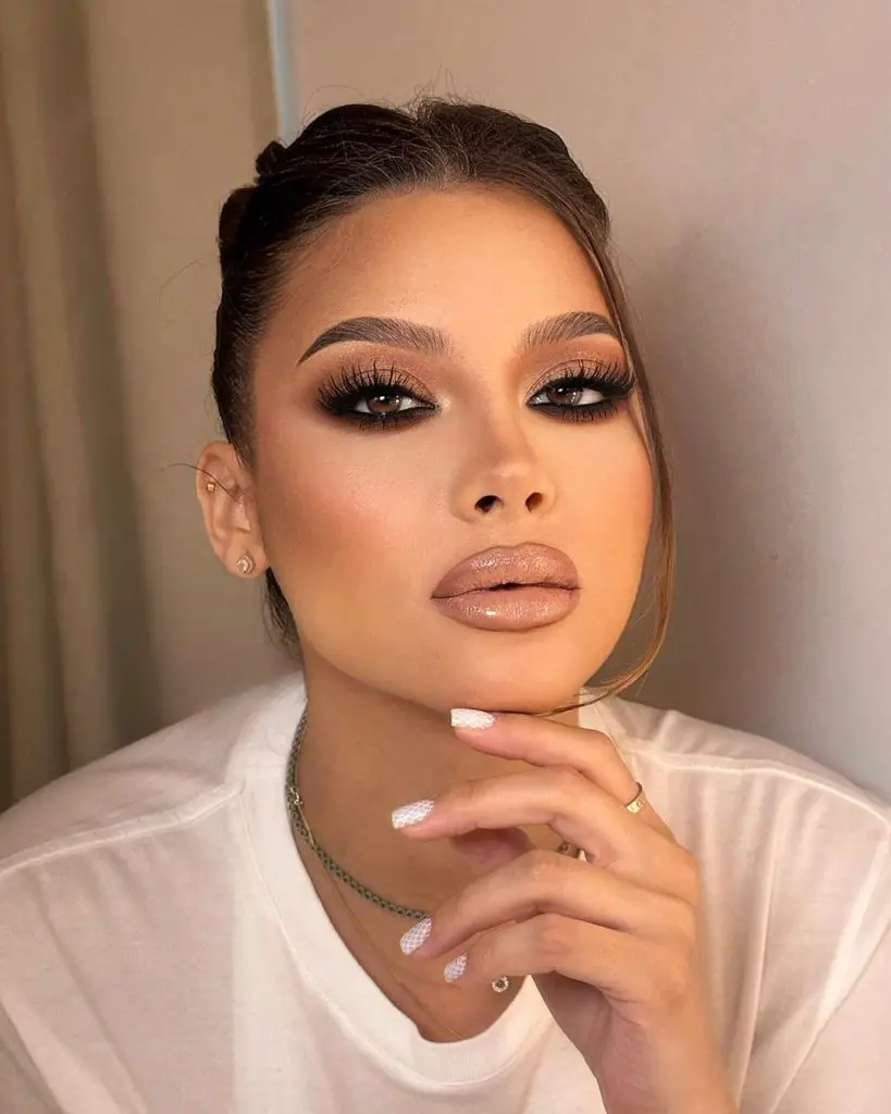 Dark Eye Makeup: 29 Ideas for Smokey, Bold, and Dramatic Looks