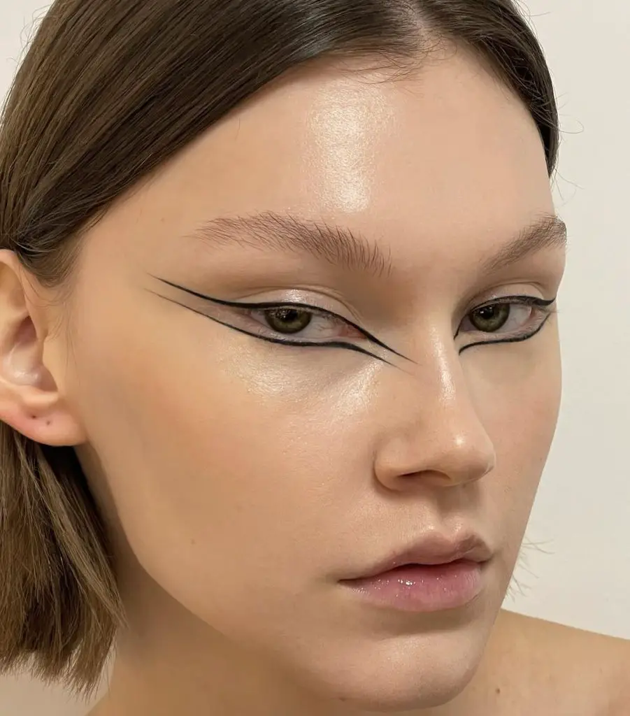 Euphoria Eye Makeup: 29 Glittering and Bold Ideas Inspired by Maddy ...