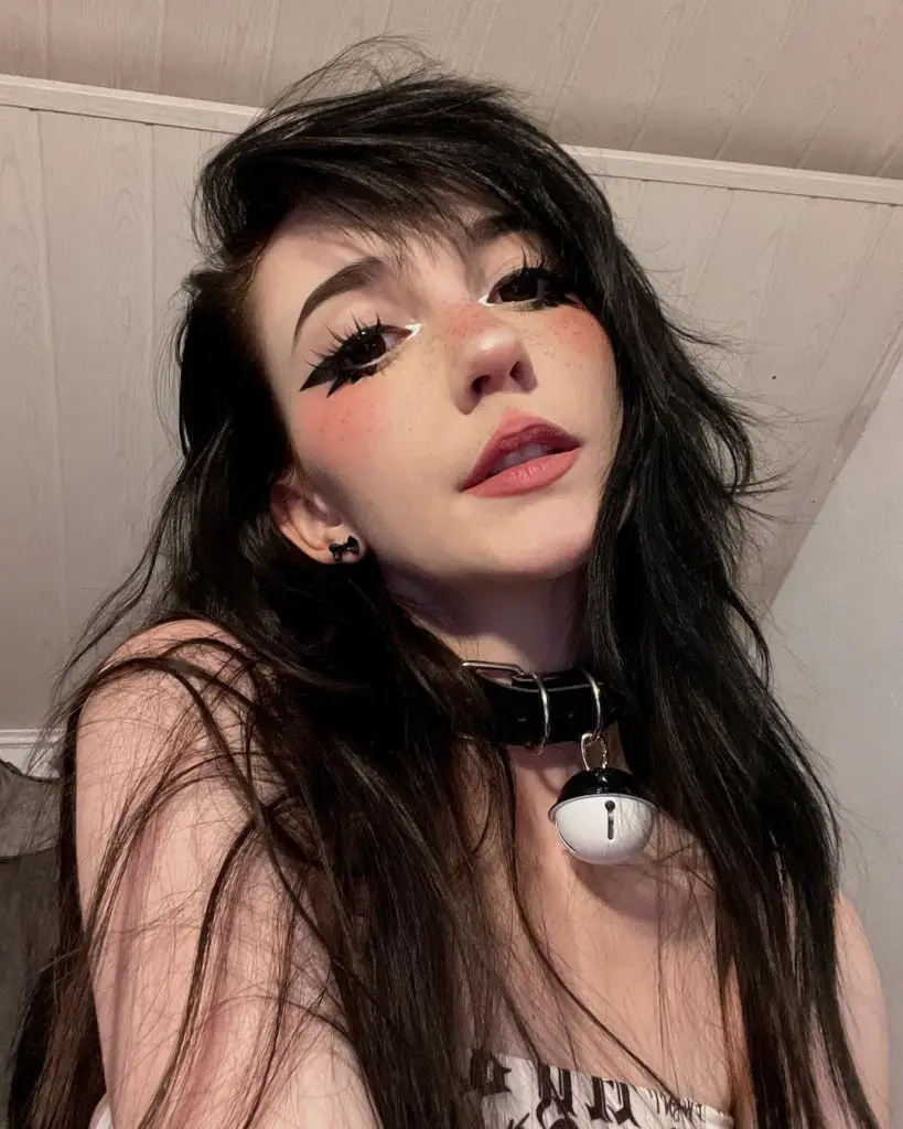 27 Egirl Makeup Ideas: Soft, Dark, and Gothic Looks with Tutorials and ...