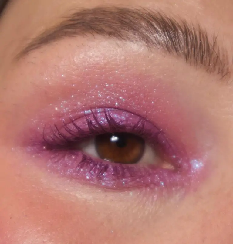 29 Eye Makeup Ideas with Pink: Stylish and Versatile Looks for Any Outfit