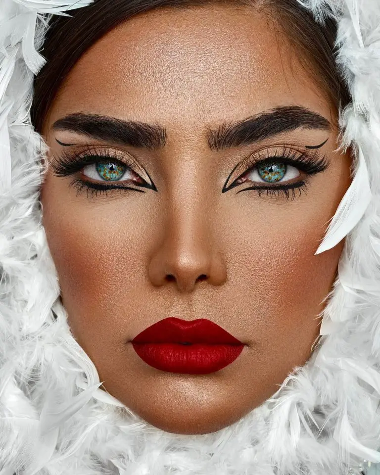 Dramatic Eye Makeup: 27 Ideas and Step-by-Step Tutorials for Stunning Looks