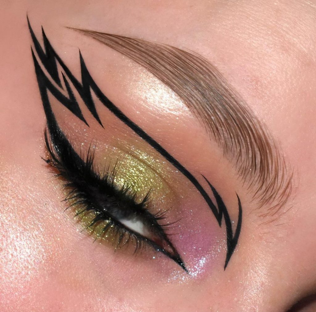 Fox Eye Makeup: 27 Stunning Ideas for Every Style and OccasionDiscover ...