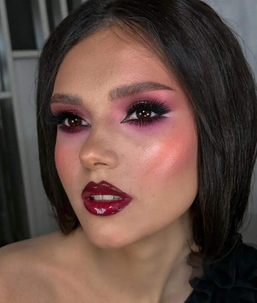 Dark Eye Makeup: 29 Ideas for Smokey, Bold, and Dramatic Looks