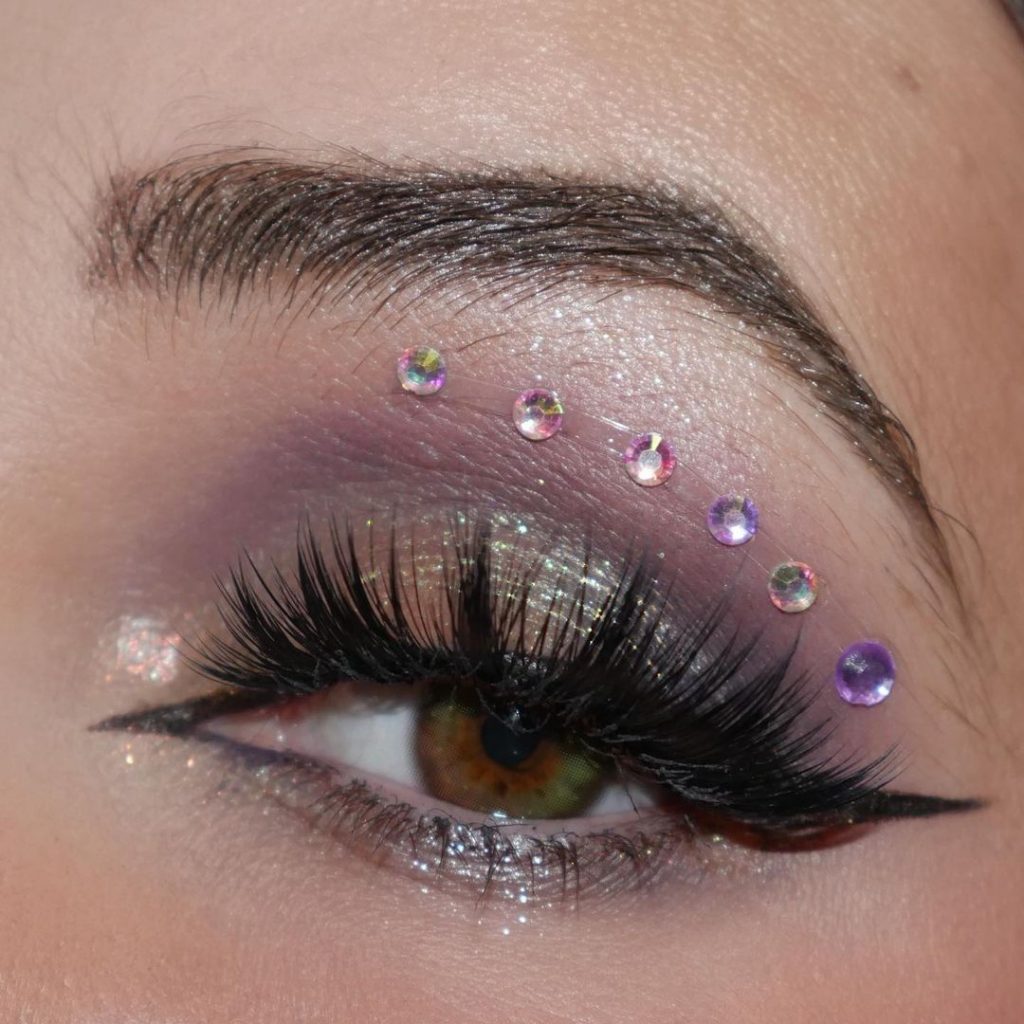 Siren Eye Makeup: 25 Captivating Ideas for Dark, Smokey, and Everyday Looks