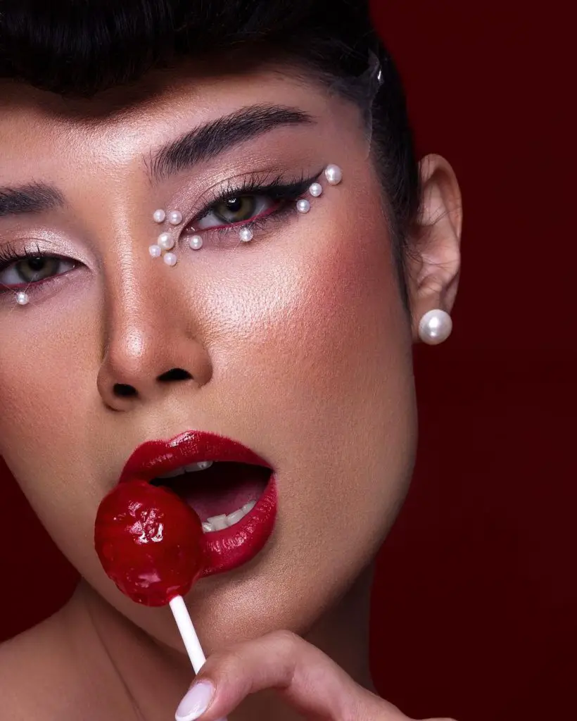 Dramatic Eye Makeup: 27 Ideas and Step-by-Step Tutorials for Stunning Looks