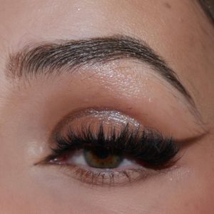 Siren Eye Makeup: 25 Captivating Ideas for Dark, Smokey, and Everyday Looks