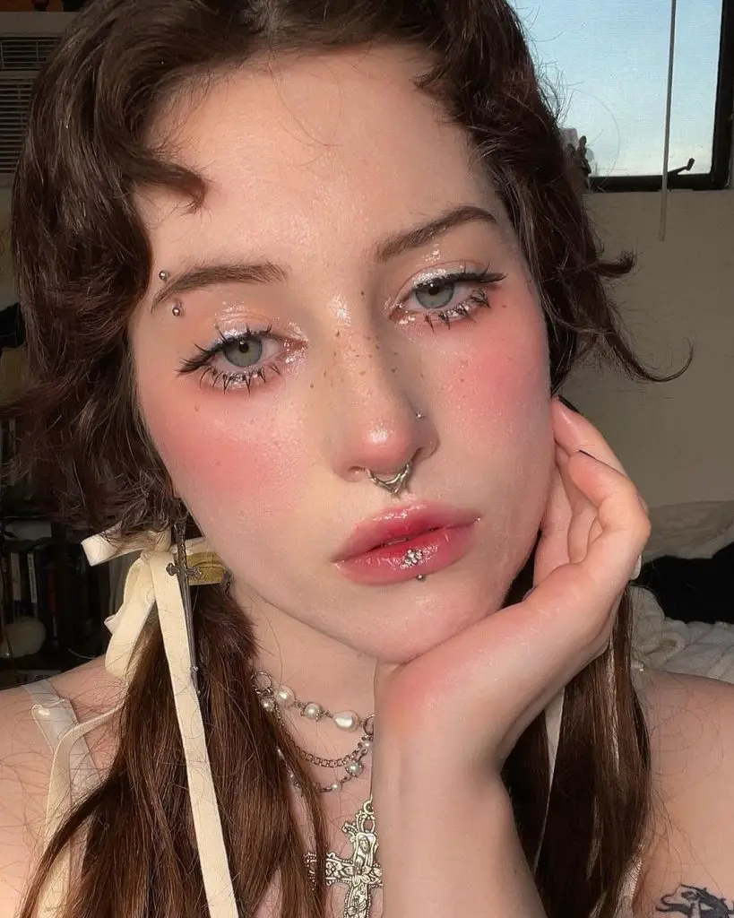 29 Cute Makeup Looks: Natural, Colorful, and Easy Ideas for Every Occasion