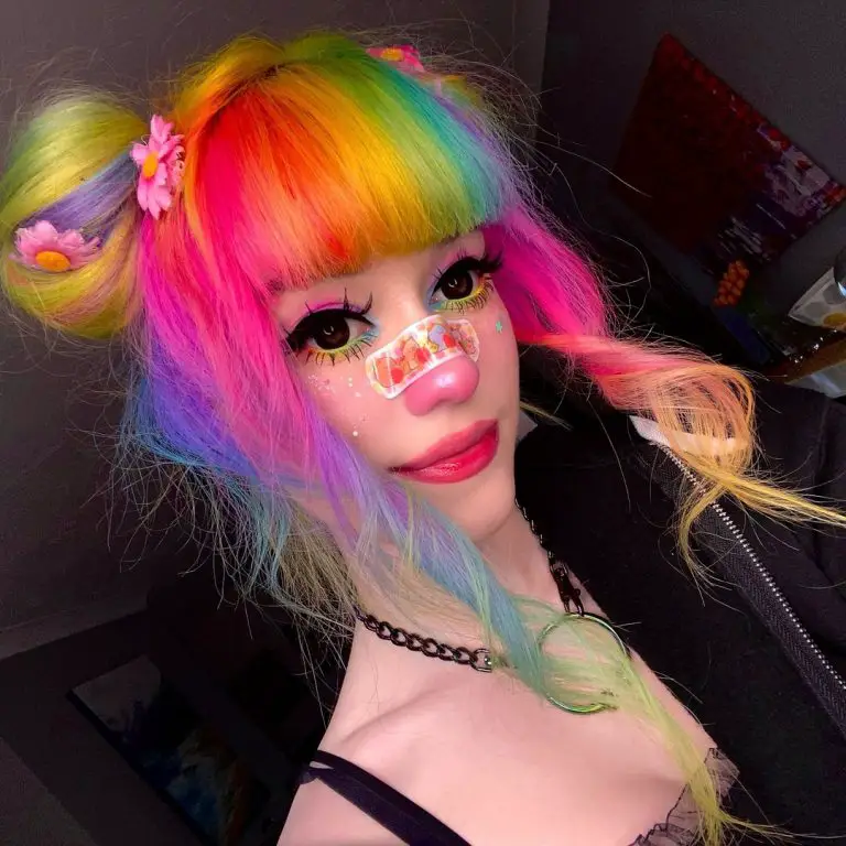 27 Egirl Makeup Ideas: Soft, Dark, and Gothic Looks with Tutorials and ...